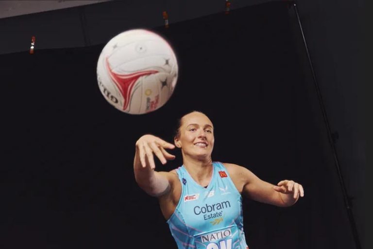 Charlotte Sexton makes Mavs match-day - The Netball Show with Flyhawk