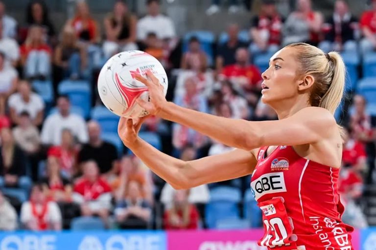 Housby's season over & misses Commonwealth Games - The Netball Show ...